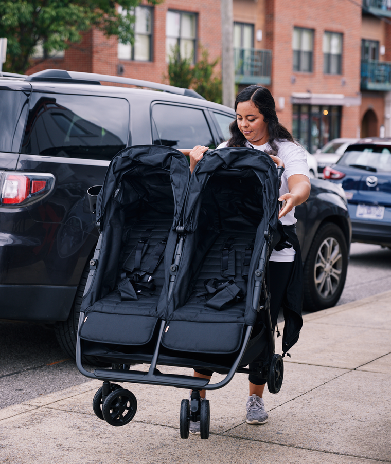 Zoe Twin: Lightweight Double Stroller