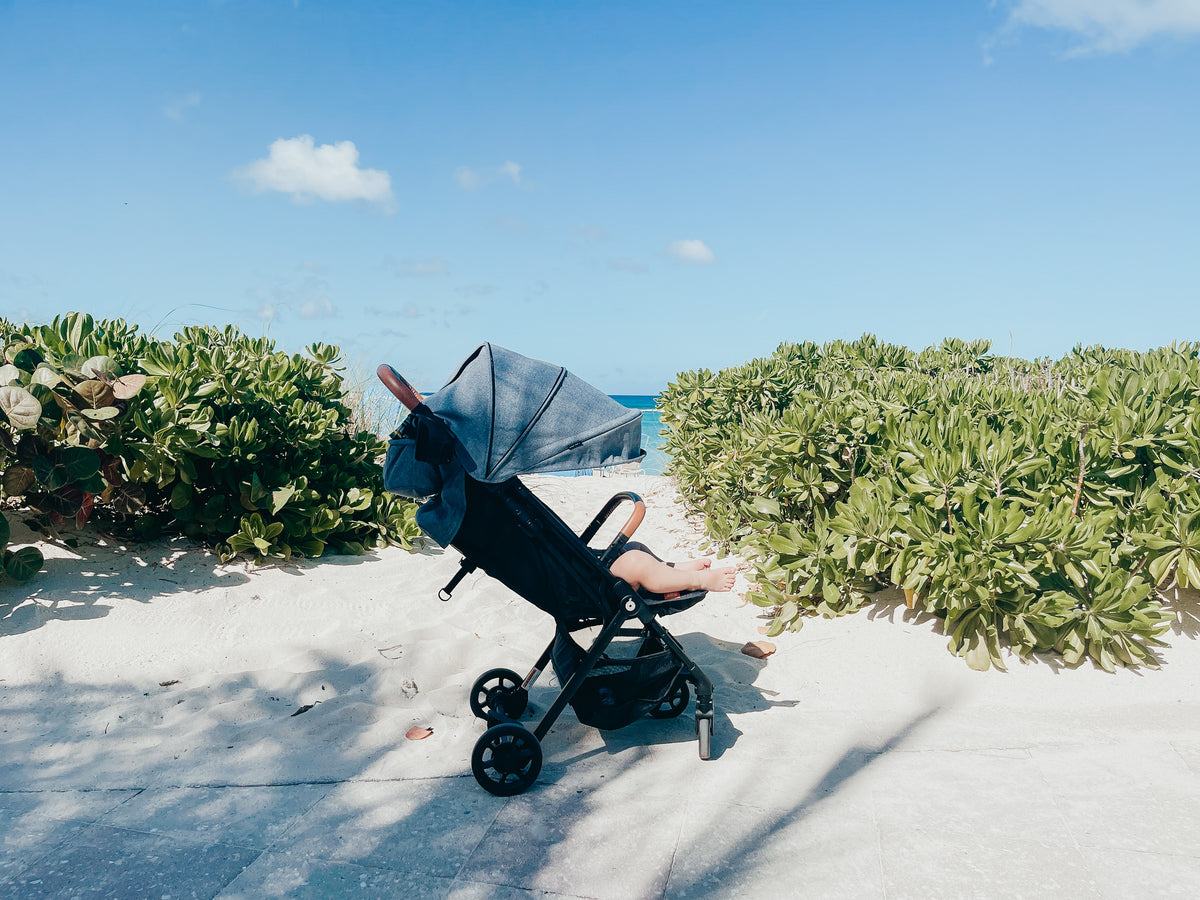 Zoe Traveler: Compact Airplane Travel Stroller
