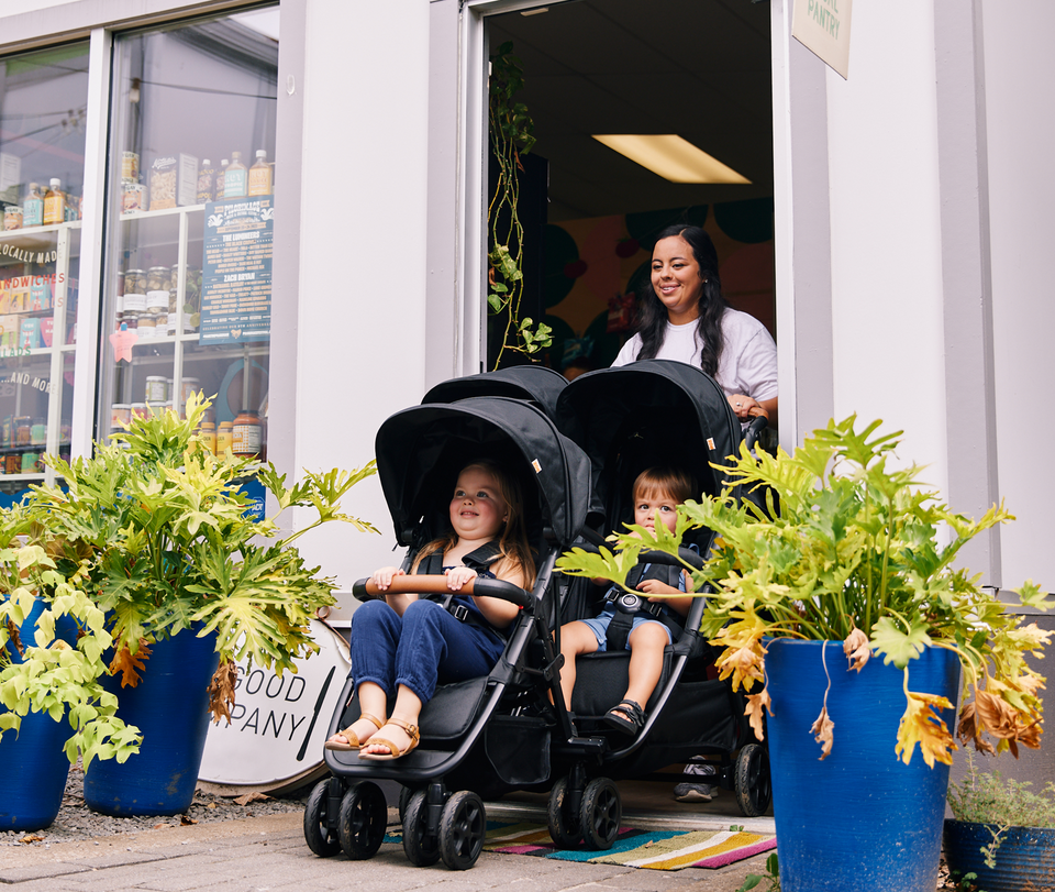 Zoe Trio: Lightweight Triple Stroller