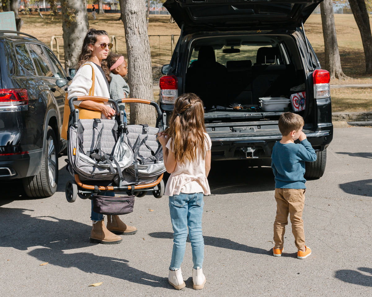 Zoe Twin: Lightweight Double Stroller